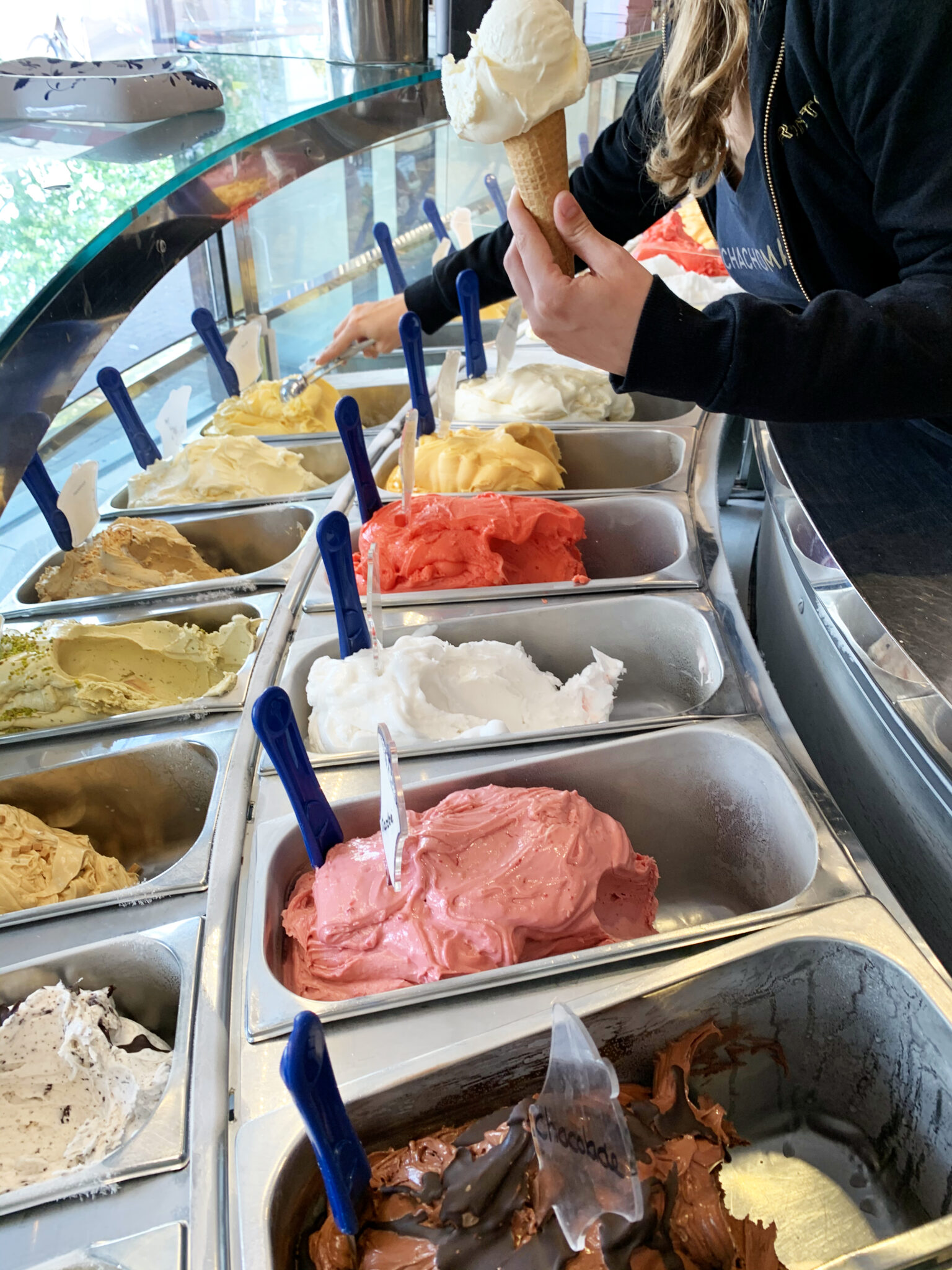 IJssalon Pronto Gelato Hoofddorp | IJssmaken vers ambachtelijk schepijs